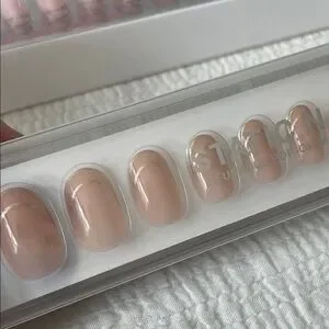 Static Nails | Makeup | Set Of 3 Static Nails Reusable Popon Manicures ...